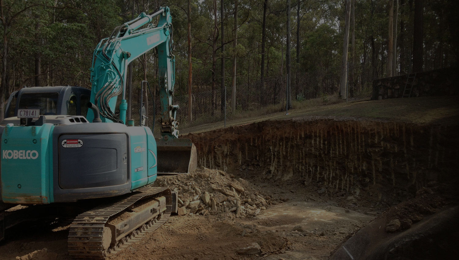 Leading Earthmoving Services Warner | NS Earthmoving